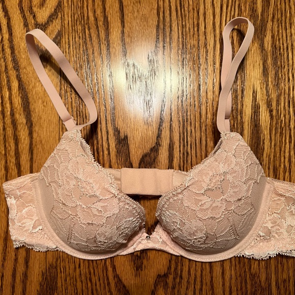 Maidenform | Intimates & Sleepwear | 34a Maidenform Bra | Poshmark